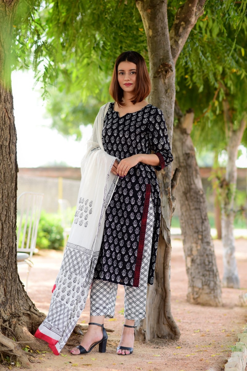 Buy Suit Sets Online for Women in India – Page 7 – DIMPLE DESIGN STUDIO