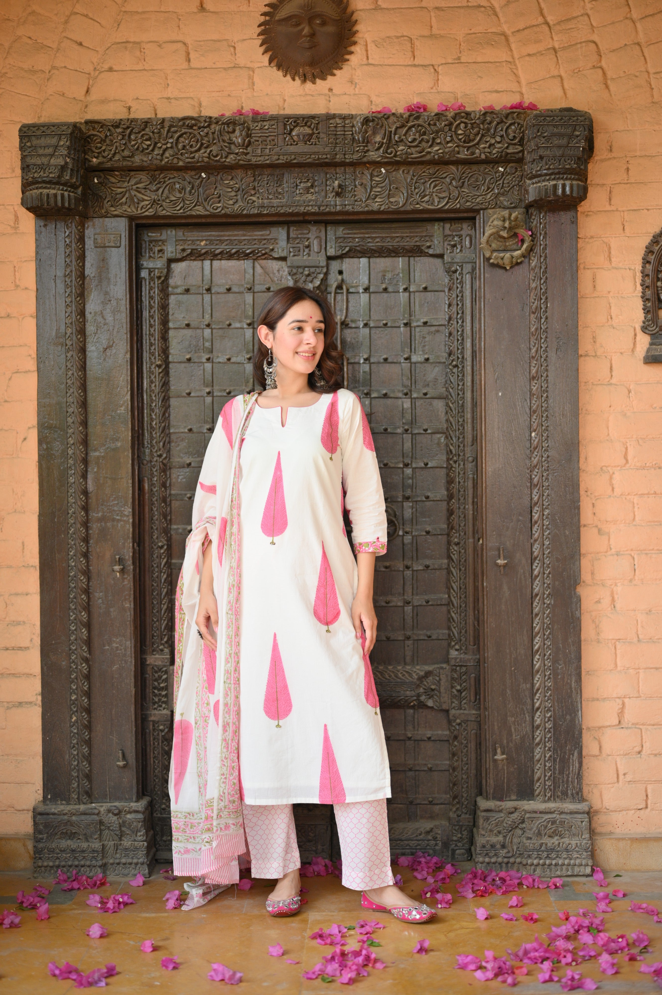 Shelly Cotton Straight Suit Set – DIMPLE DESIGN STUDIO